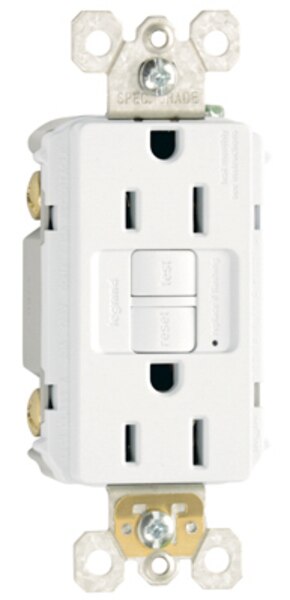 15A WHITE GFCI OUTLET